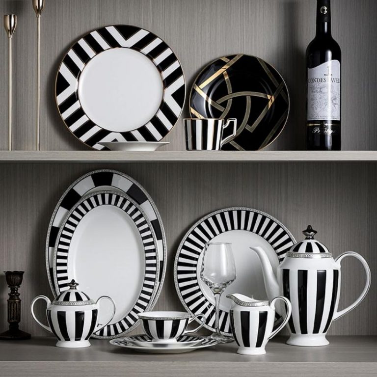 A Look at Porcelain Dinnerware Manufacturers, Featuring P&T Royal Ware