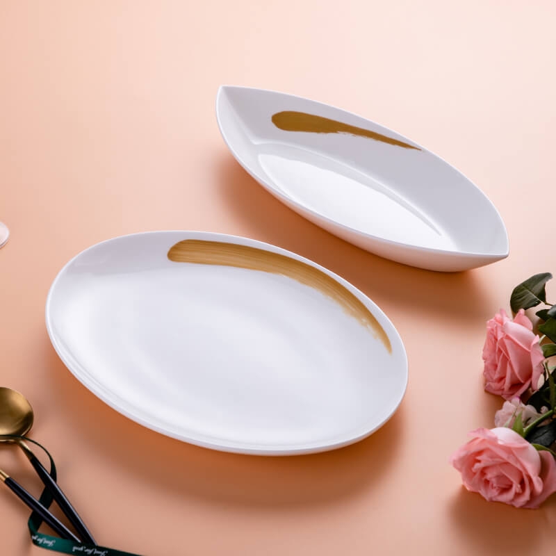 Craftsmanship Meets Individuality: Custom Shape Ceramic Tableware