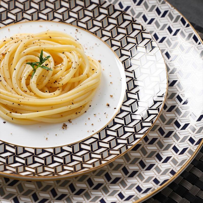 Customize Table’s Décor: Modern Porcelain Custom Printed Dinner Plates