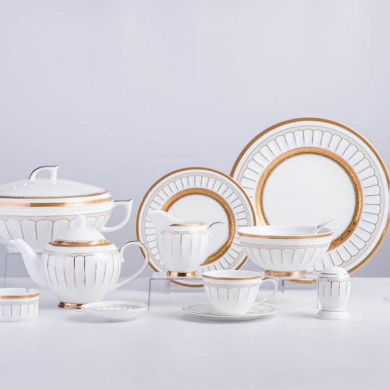 Shop the Best Gold Trimmed Dinnerware Sets for Elegant Dining